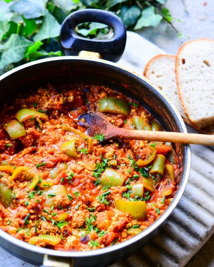 Čočkové lečo s tofu a černou solí - SONNENTOR.com